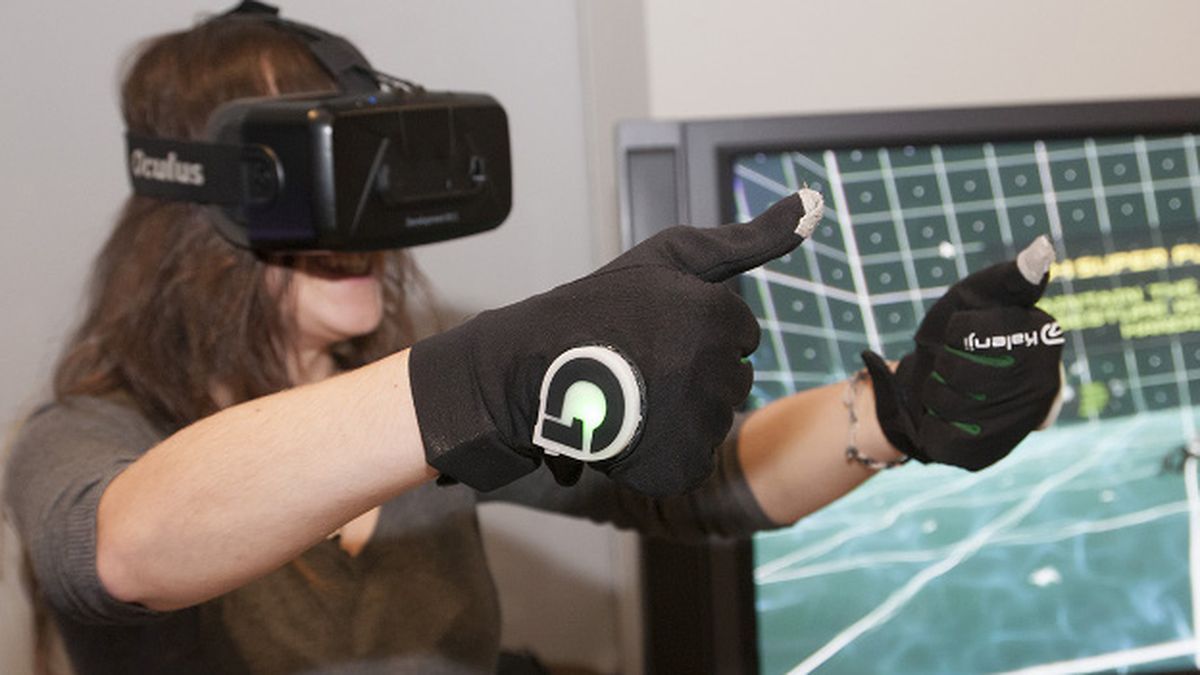 GloveOne, el guante que permite sentir la realidad virtual