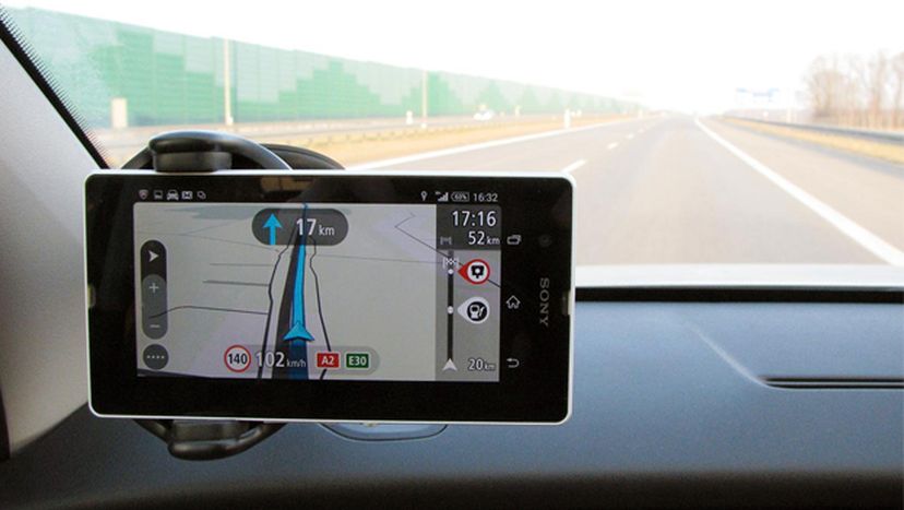 TomTom Go Mobile se actualiza y ofrece 75km gratis al mes