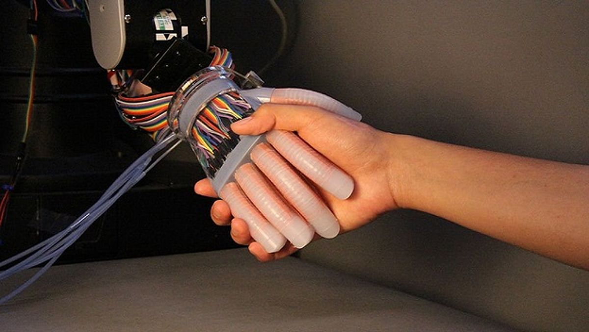 Tecnología óptica da a prótesis un sentido del tacto más humano