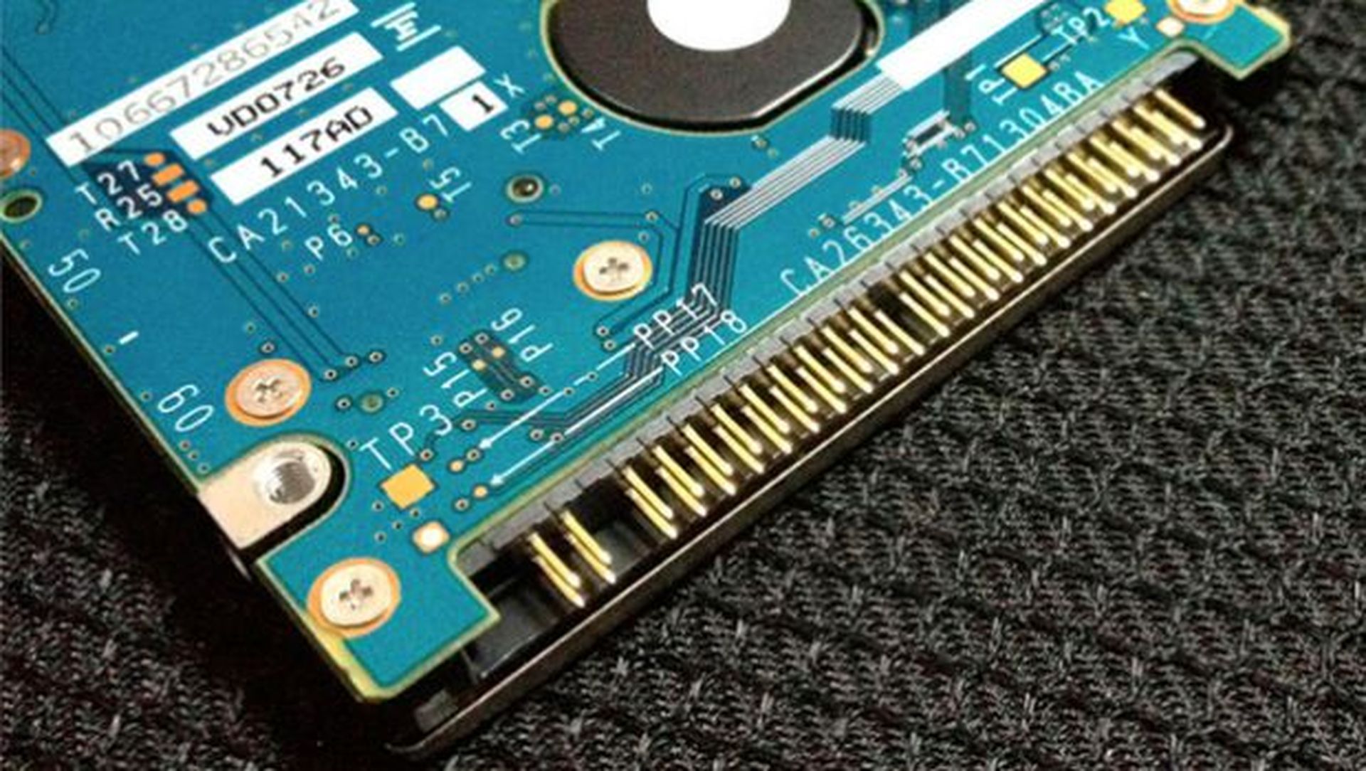 Cómo convertir un disco duro antiguo en un disco externo