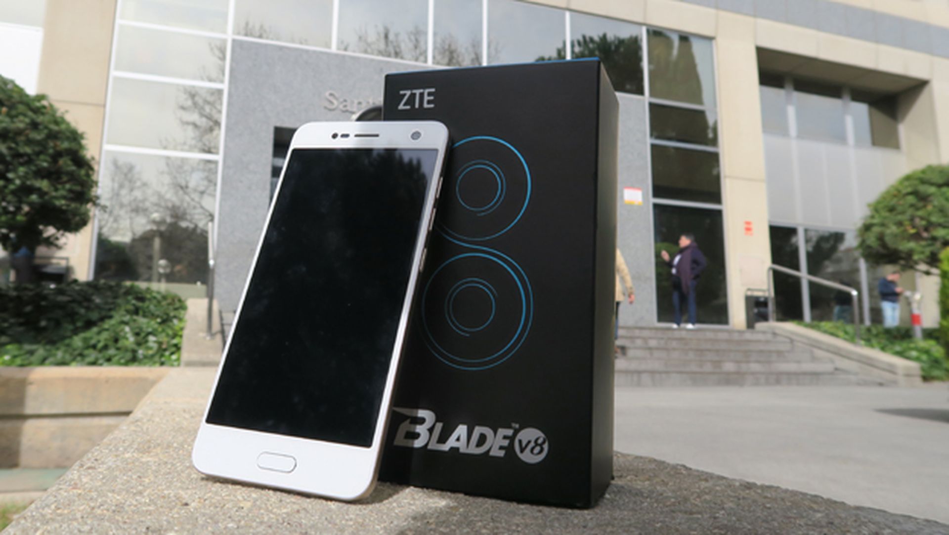 ZTE Blade V8: toma de contacto y primeras impresiones