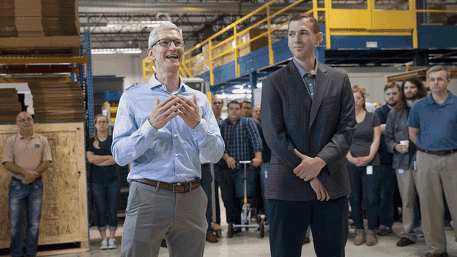 ¿Ha desvelado Tim Cook el diseño del iPhone 8?