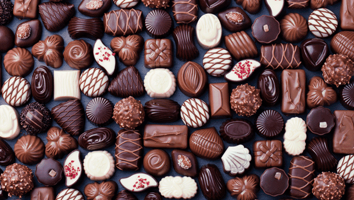 ¿Es cierto que te salen granos por comer chocolate? La ciencia responde