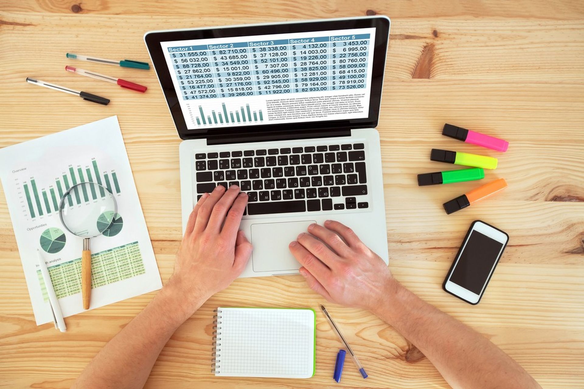 Cómo sumar filas y columnas en Excel Cómo sumar filas y columnas en Excel