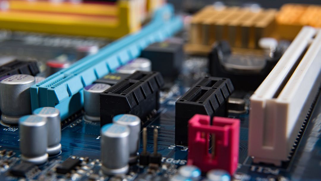 PCIe vs SATA: qué diferencias hay y cómo elegir un SSD con estas ...