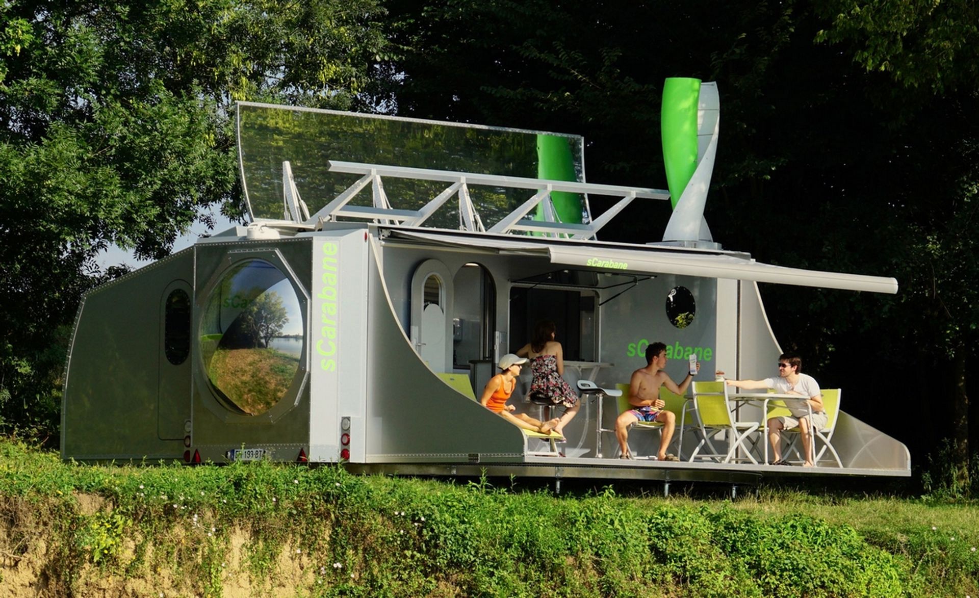 sCarabane, la caravana que se convierte en casa rotatoria