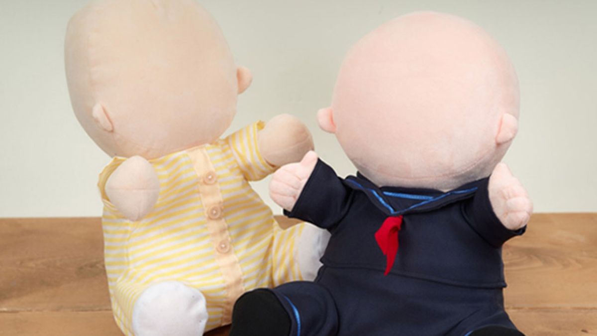 Este invento japonés es un bebé robot sin rostro