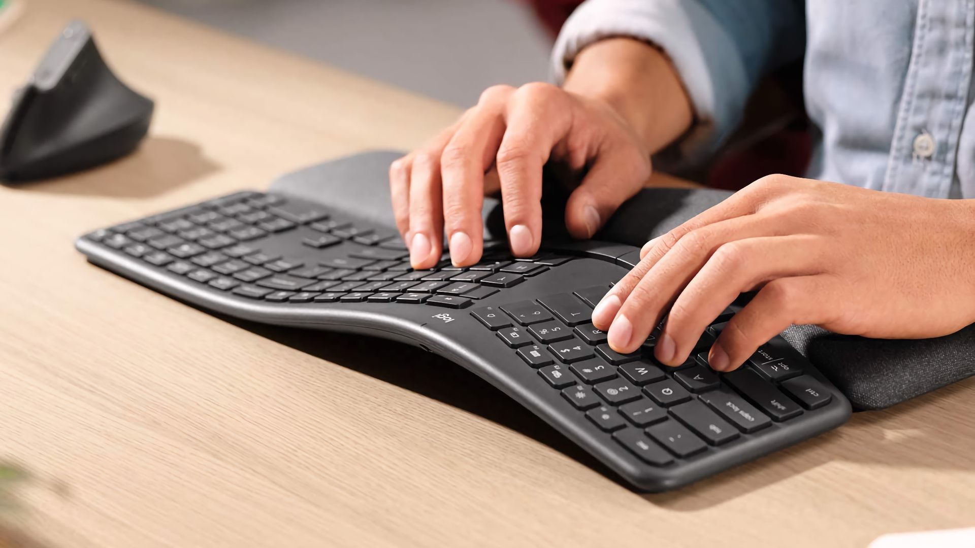 Los mejores teclados ergonómicos para trabajar que puedes comprar