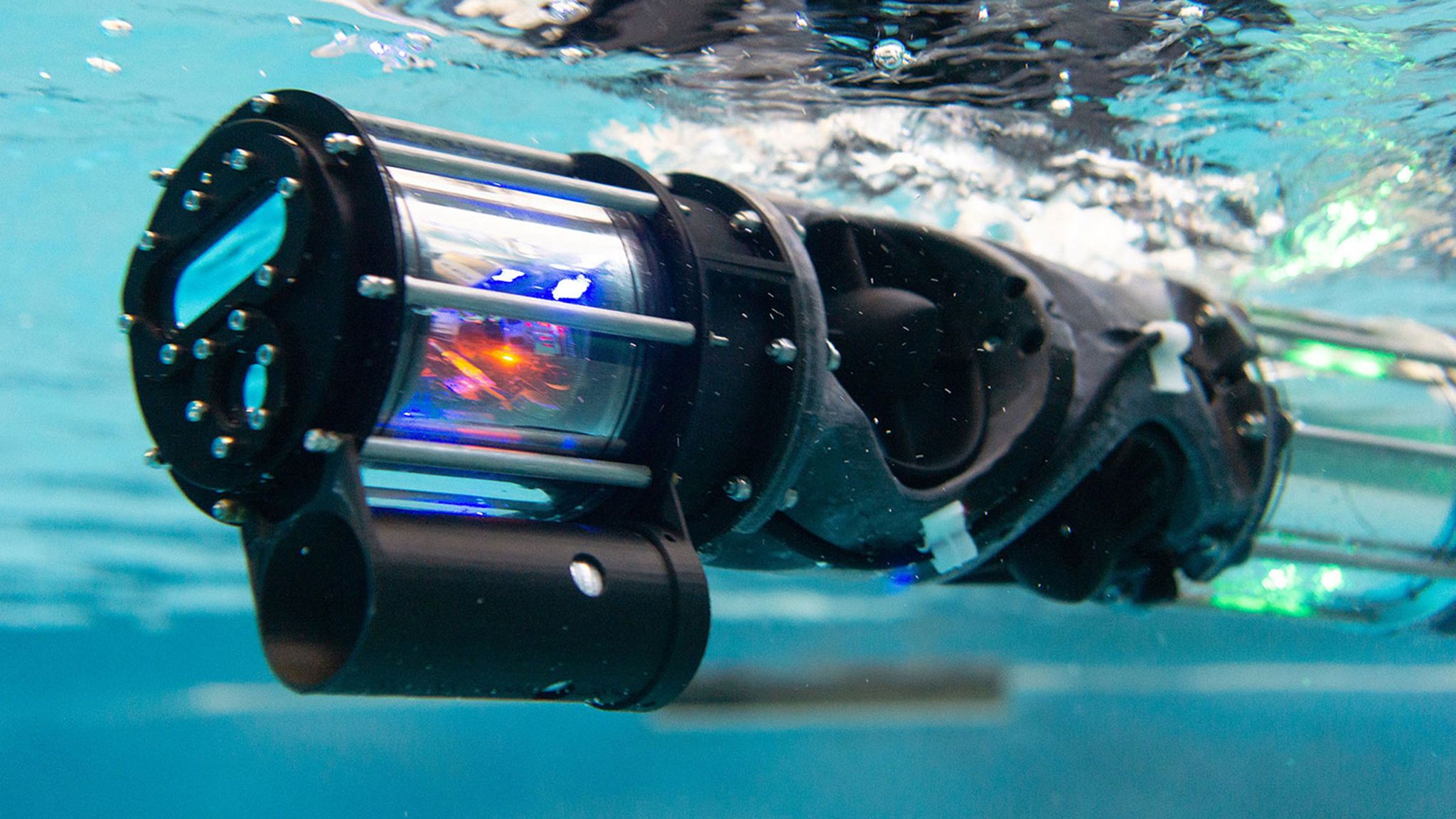 Este robot con forma de serpiente es el futuro de la exploración submarina