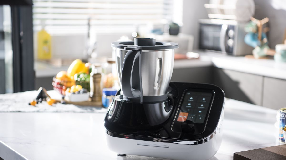 Tokit Omni Cook, el robot de cocina inteligente que llega para plantar ...