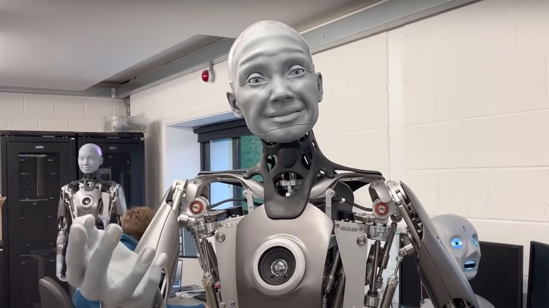 Ameca, el robot humanoide más avanzado del mundo, revela cómo será la ...