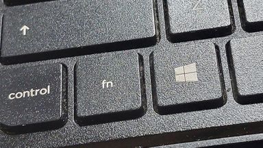 Cómo cambiar qué hace la tecla Fn en Windows 10 y 11