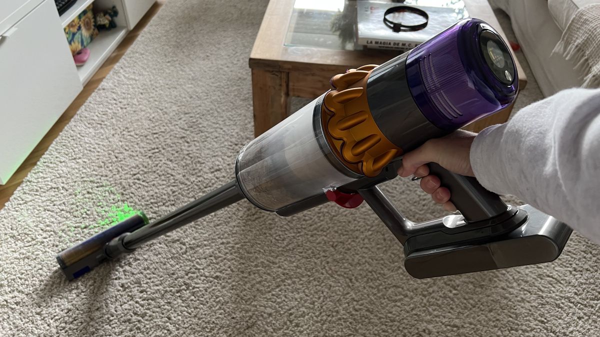 Si siempre quisiste una Dyson, su mejor aspiradora inalámbrica es ahora ...
