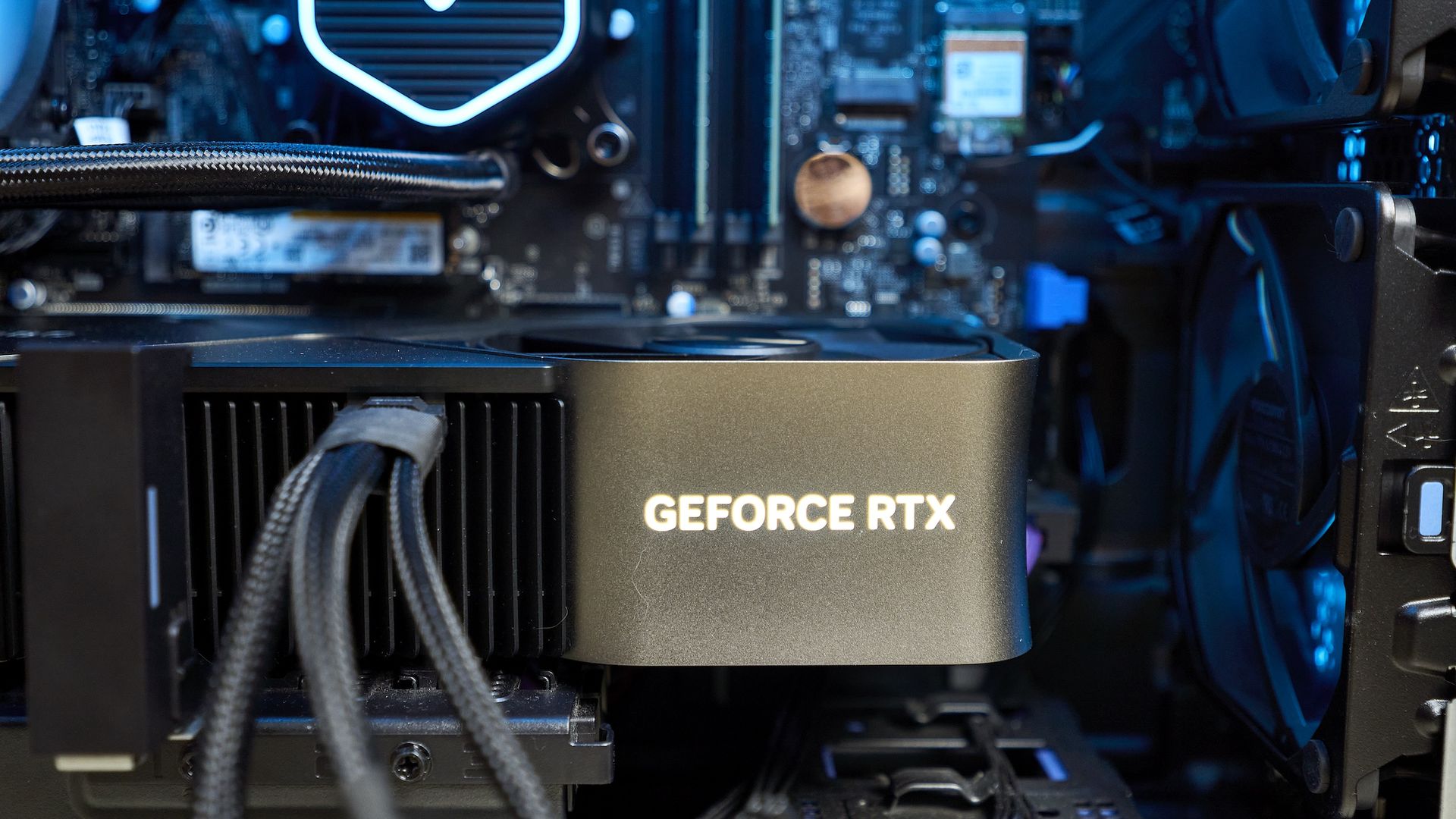 Así son las GPUs RTX 4070 Ti y RTX 4070, las más económicas de la nueva ...