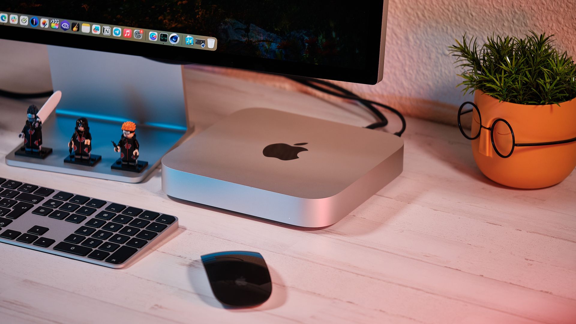 Así será el Mac Mini M4: grandes cambios, mucha IA y un tamaño muy reducido