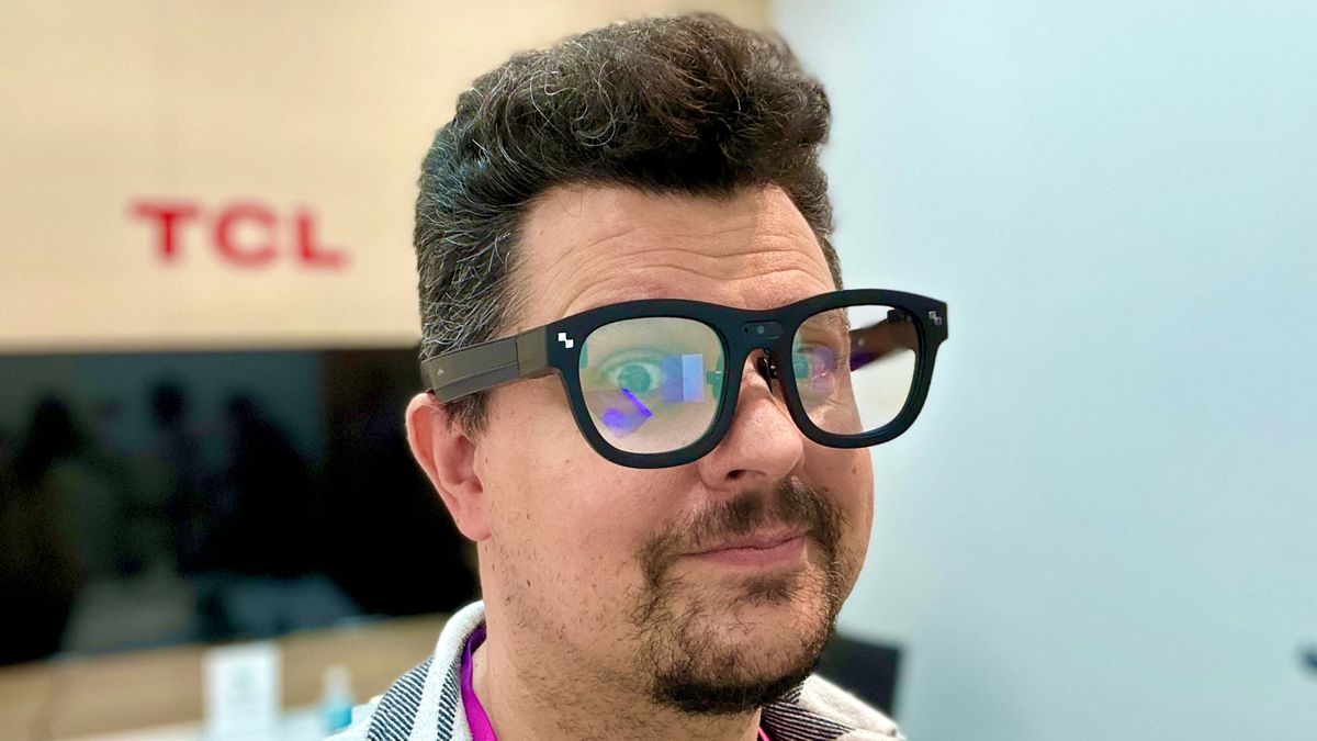 TCL RayNeo X2, primeras impresiones de las primeras gafas AR que tienen sentido