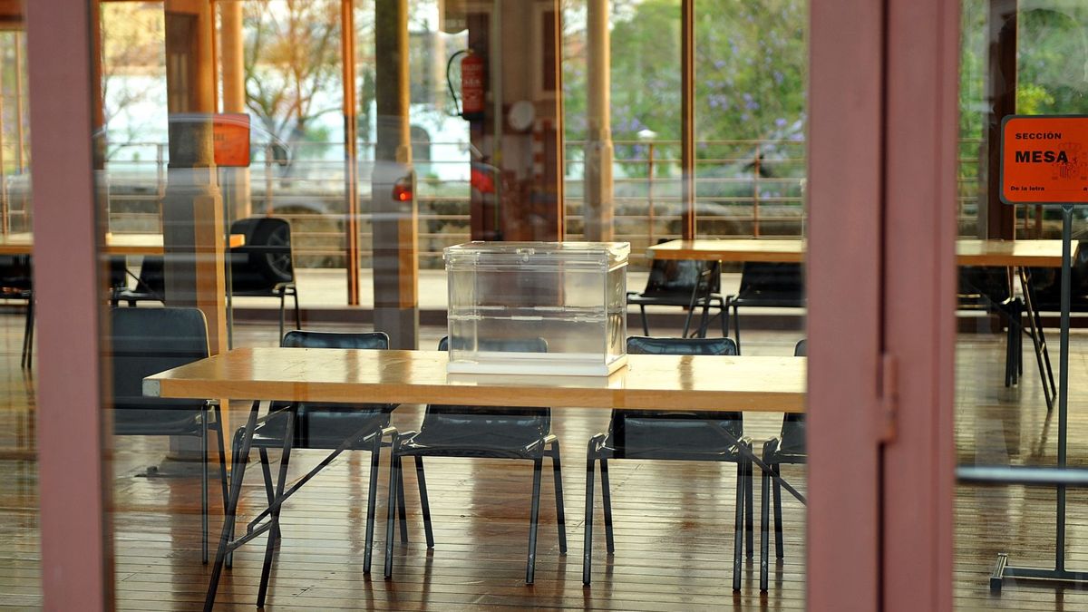¿Qué pasa si no acudes a la mesa electoral el 28M?
