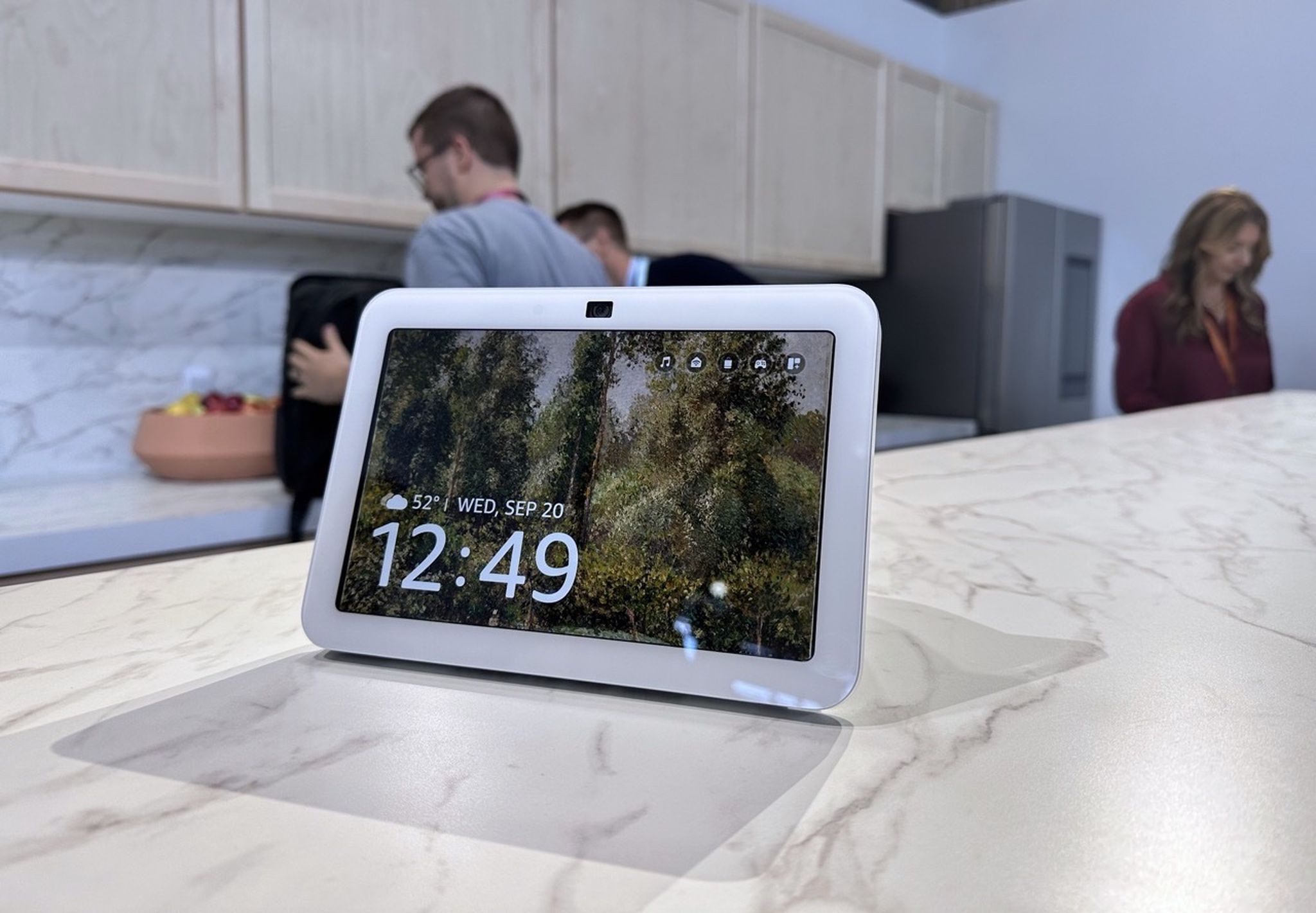 Amazon Echo Show 8, primeras impresiones: Alexa cada vez es más ...