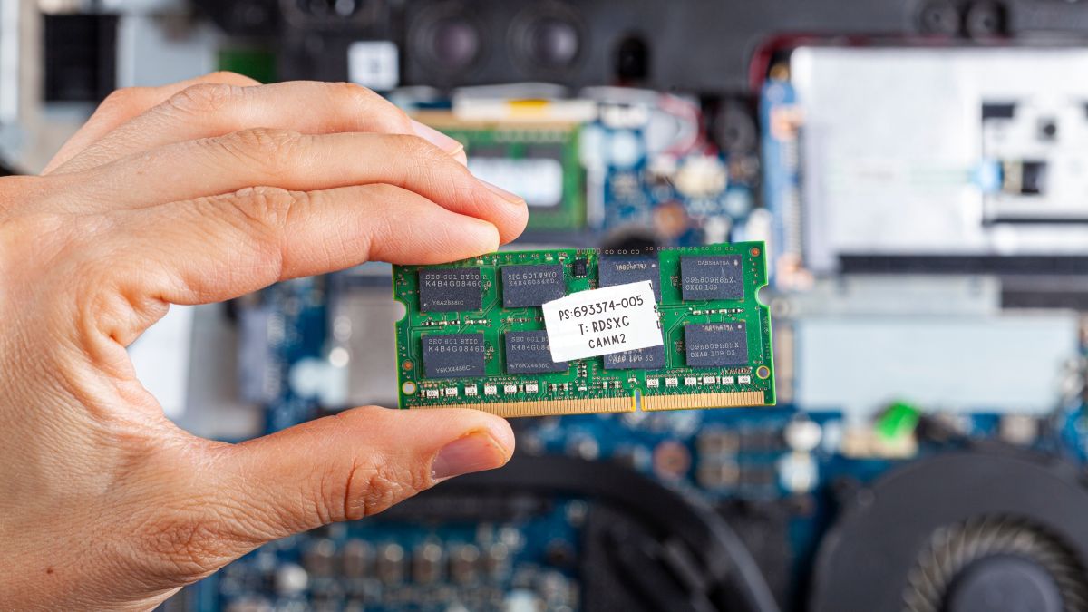 ¿Qué es CAMM2 y por qué promete revolucionar el mundo de los portátiles?