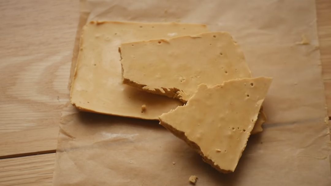 Qué es el chocolate rubio, un sabor único que se descubrió por casualidad