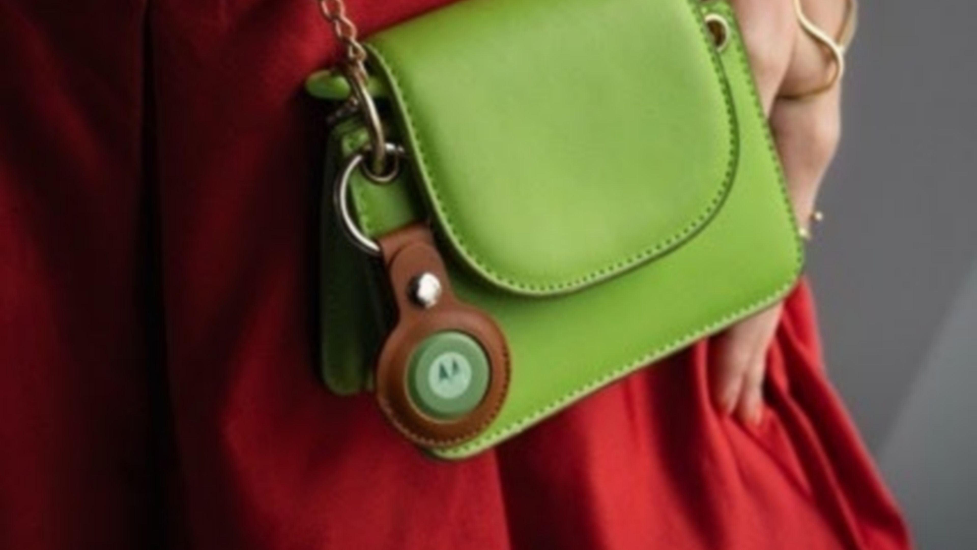 Motorola lanza Moto Tag, un auténtico AirTag para Android, con todas ...