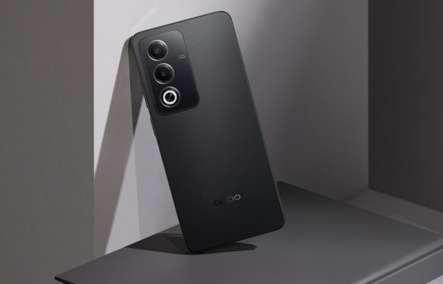 Oppo A80 5G: un gama media con IA y cámara top