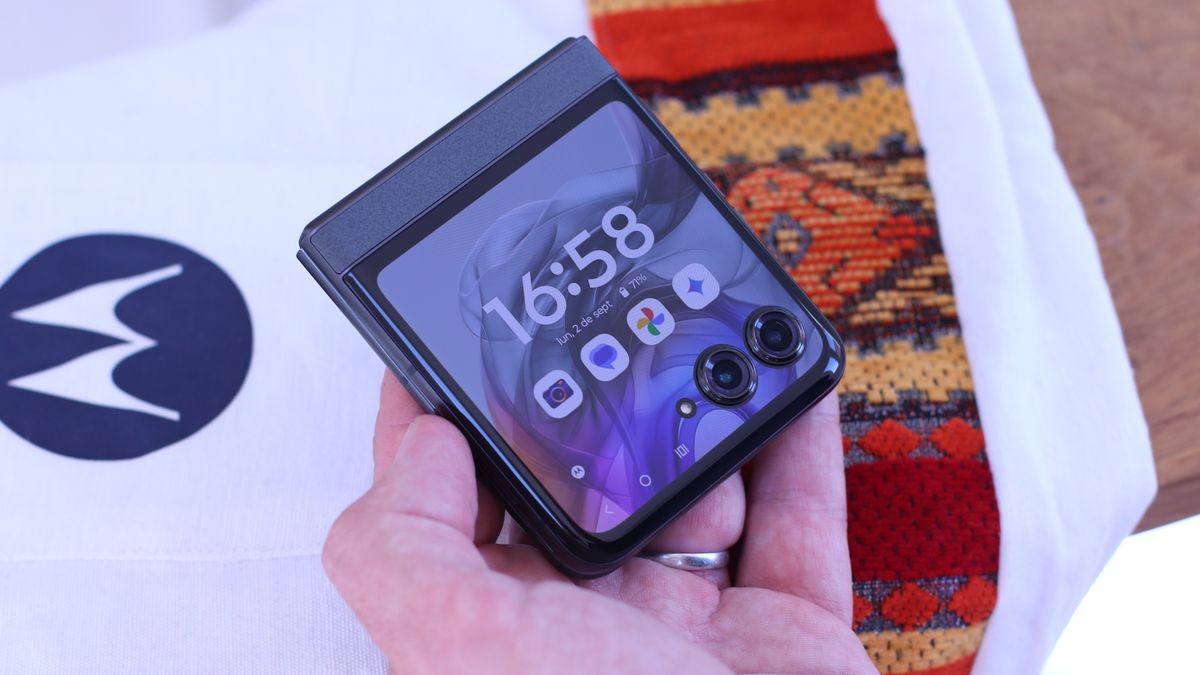 Moto AI: en qué consiste y cómo usar la inteligencia artificial por la que apuesta Motorola