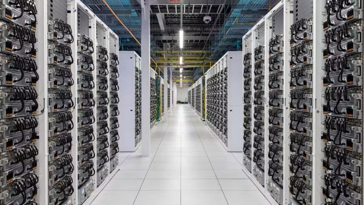 Elon Musk confirma que el superordenador con IA Colossus será aún más ...