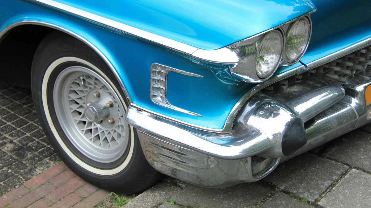 Por qué los coches clásicos tenían los parachoques tan abultados, y se ...