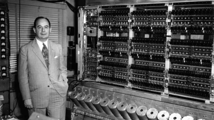 John von Neumann, padre del ordenador moderno, en los años 50: "Nos estamos acercando a una ...